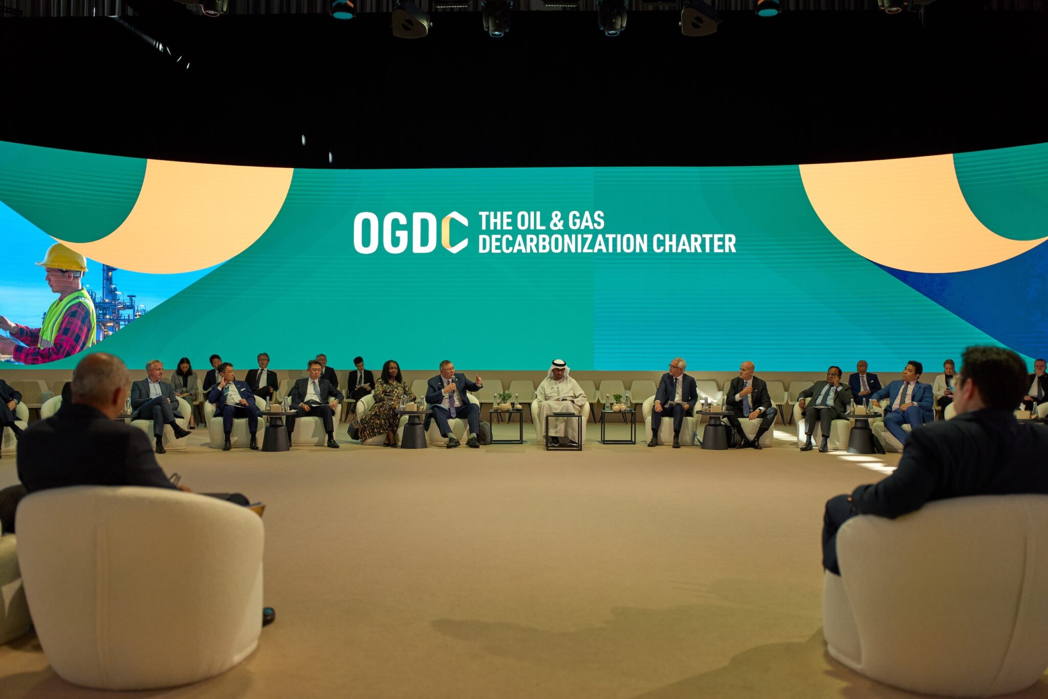 The Oil & Gas Decarbonization Charter publishes its first report to ...